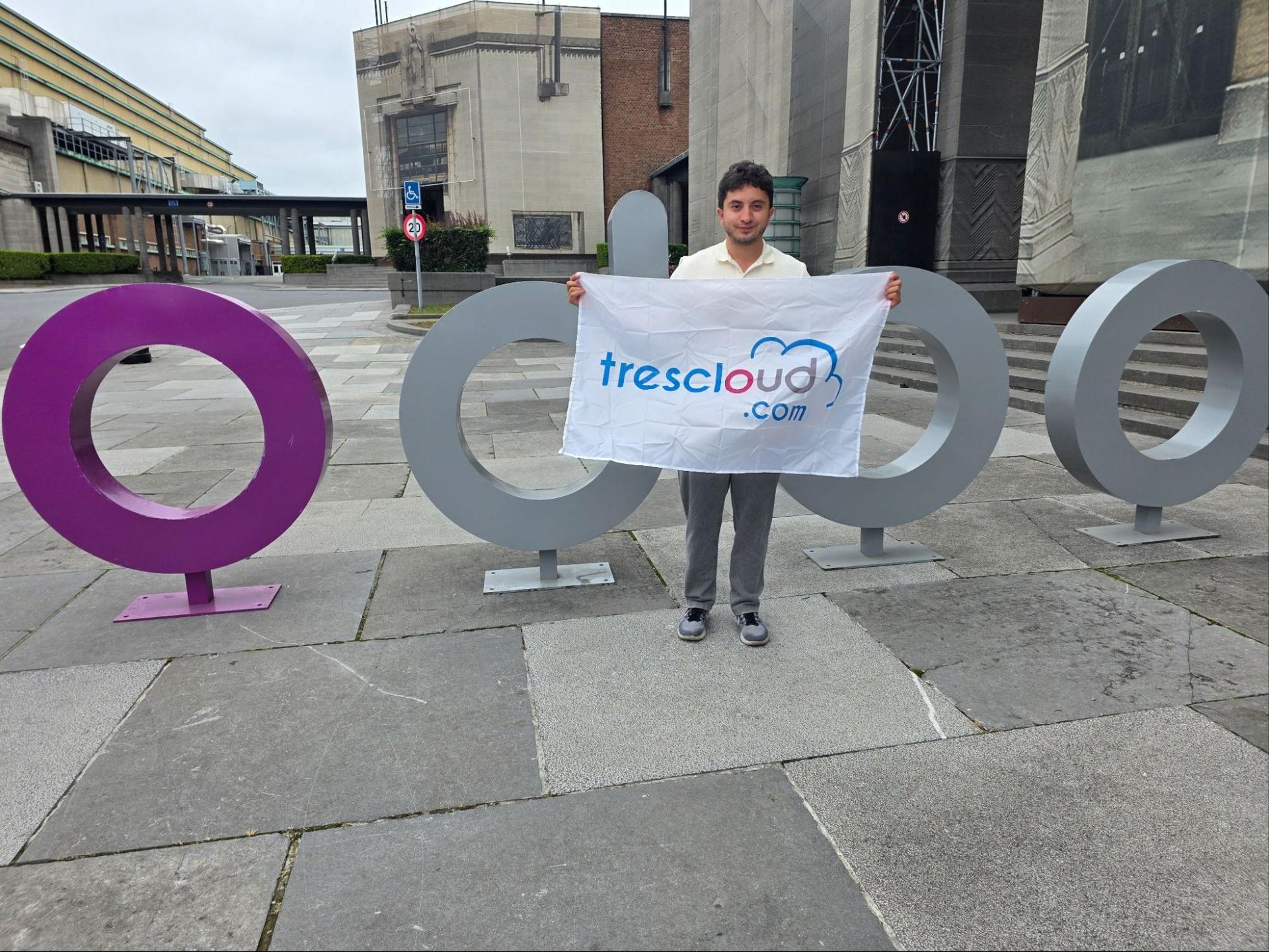 Ecuador en el Odoo Experience 2025 v19 | www.trescloud.com